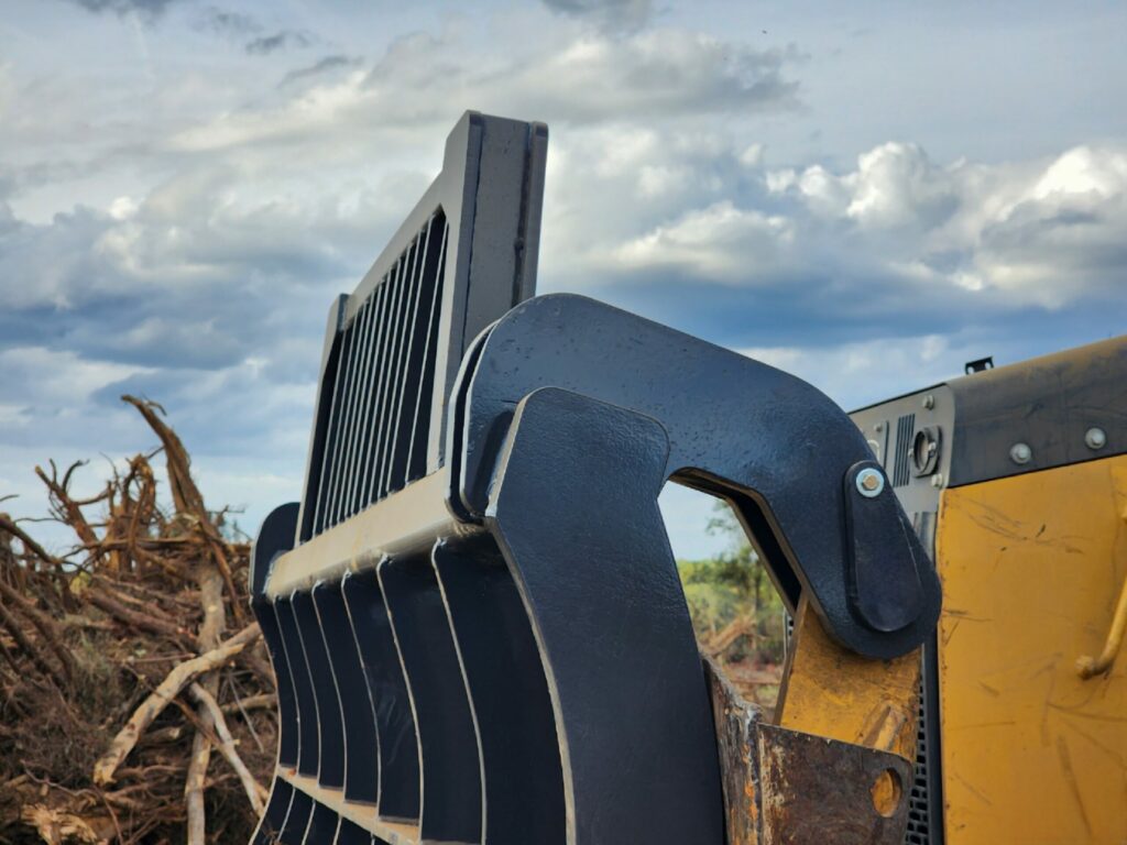 Gallery: Bulldozer Root Rake - Armor Cage