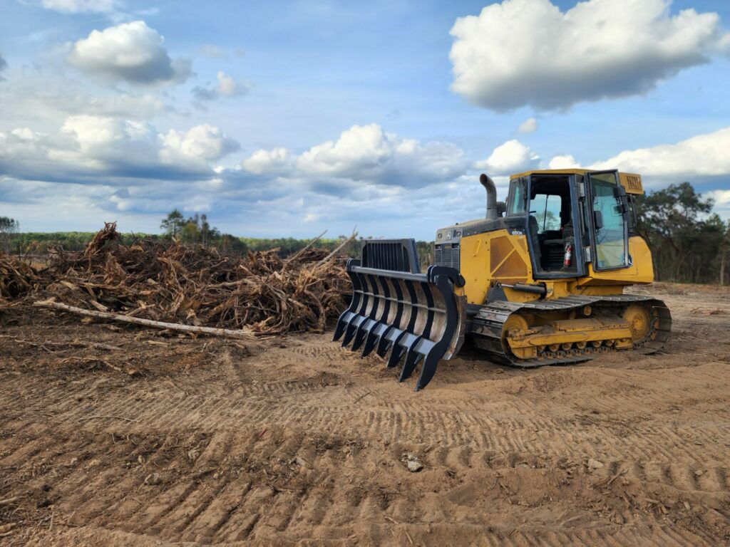 Gallery: Bulldozer Root Rake - Armor Cage